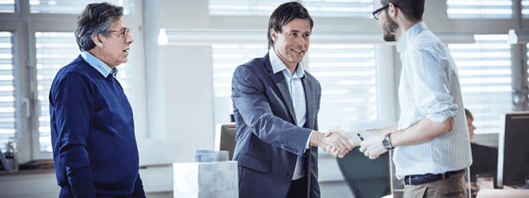 A Guide to Sales Commission Structures - Lawpath